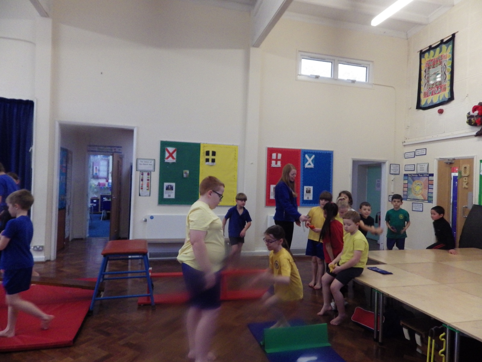 Northbourne CE Primary School - MAPLE CLASS - OBSTACLE COURSE IN PE ...
